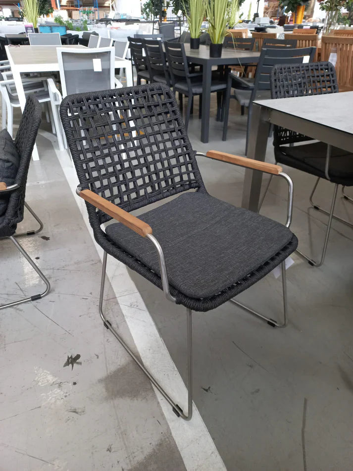Outdoor Chairs – Infinity Furniture